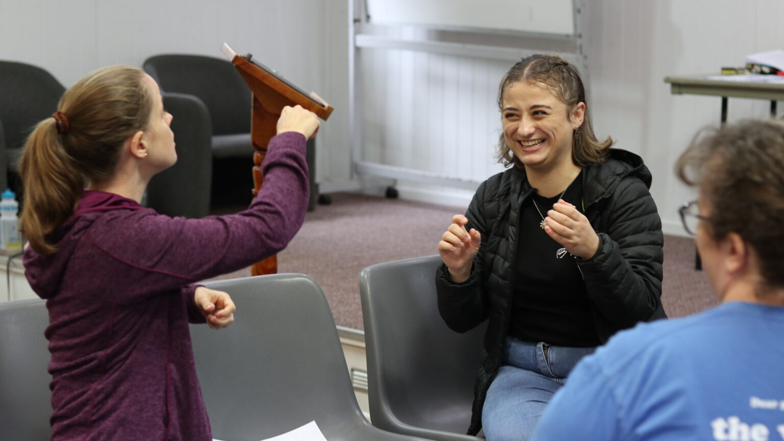 Diploma of Auslan - Deaf Connect