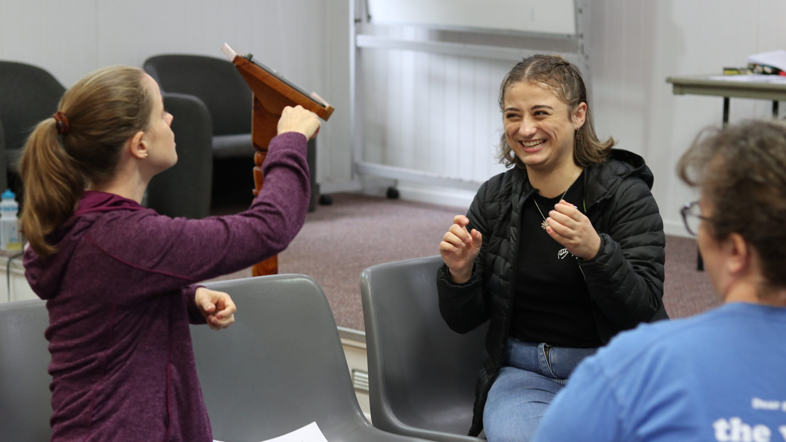 Diploma of Auslan - Deaf Connect